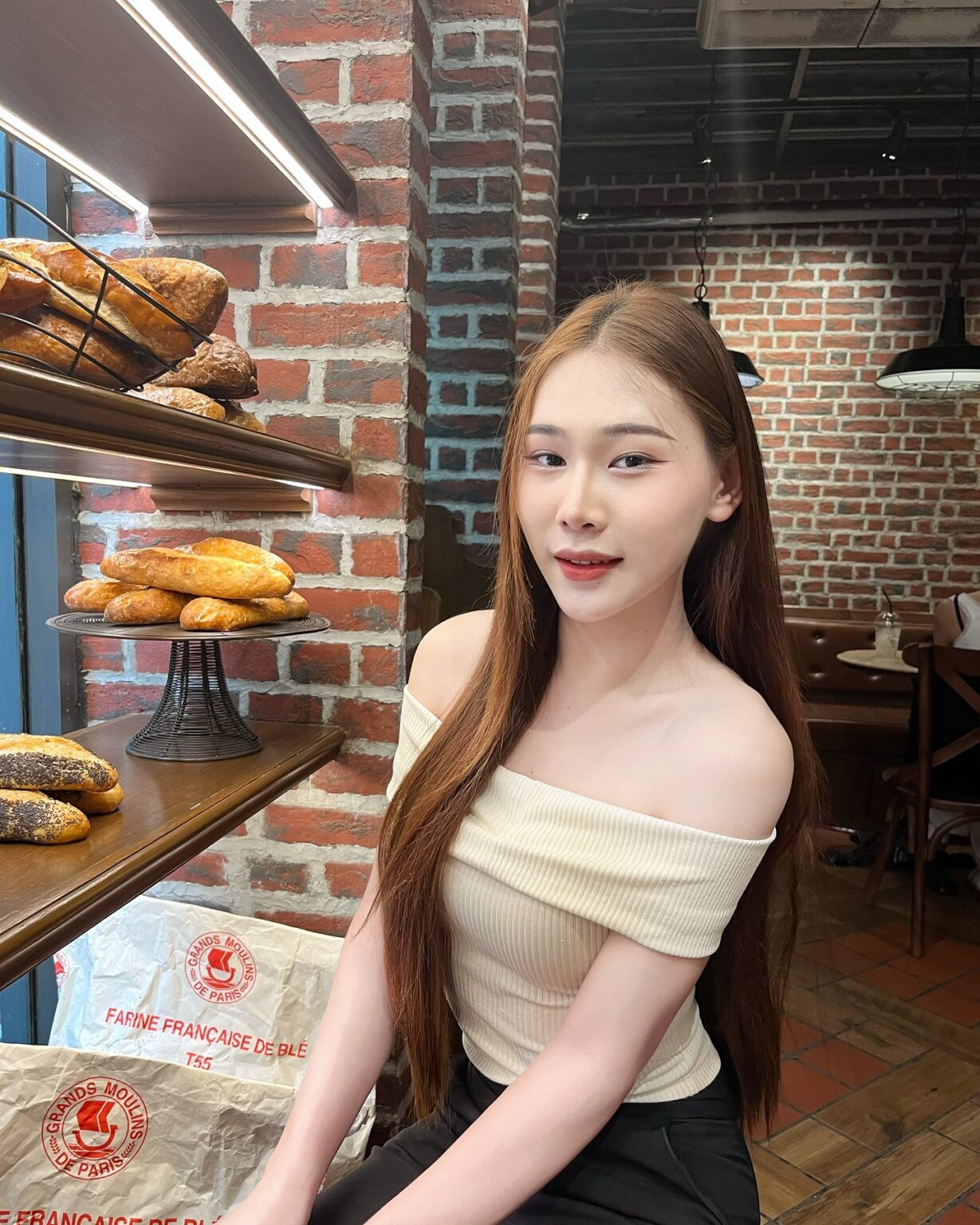 ขยี้ตารัวๆ นางฟ้าเข้ารับเกณฑ์ทหาร สวยจนทำเรดาร์พัง